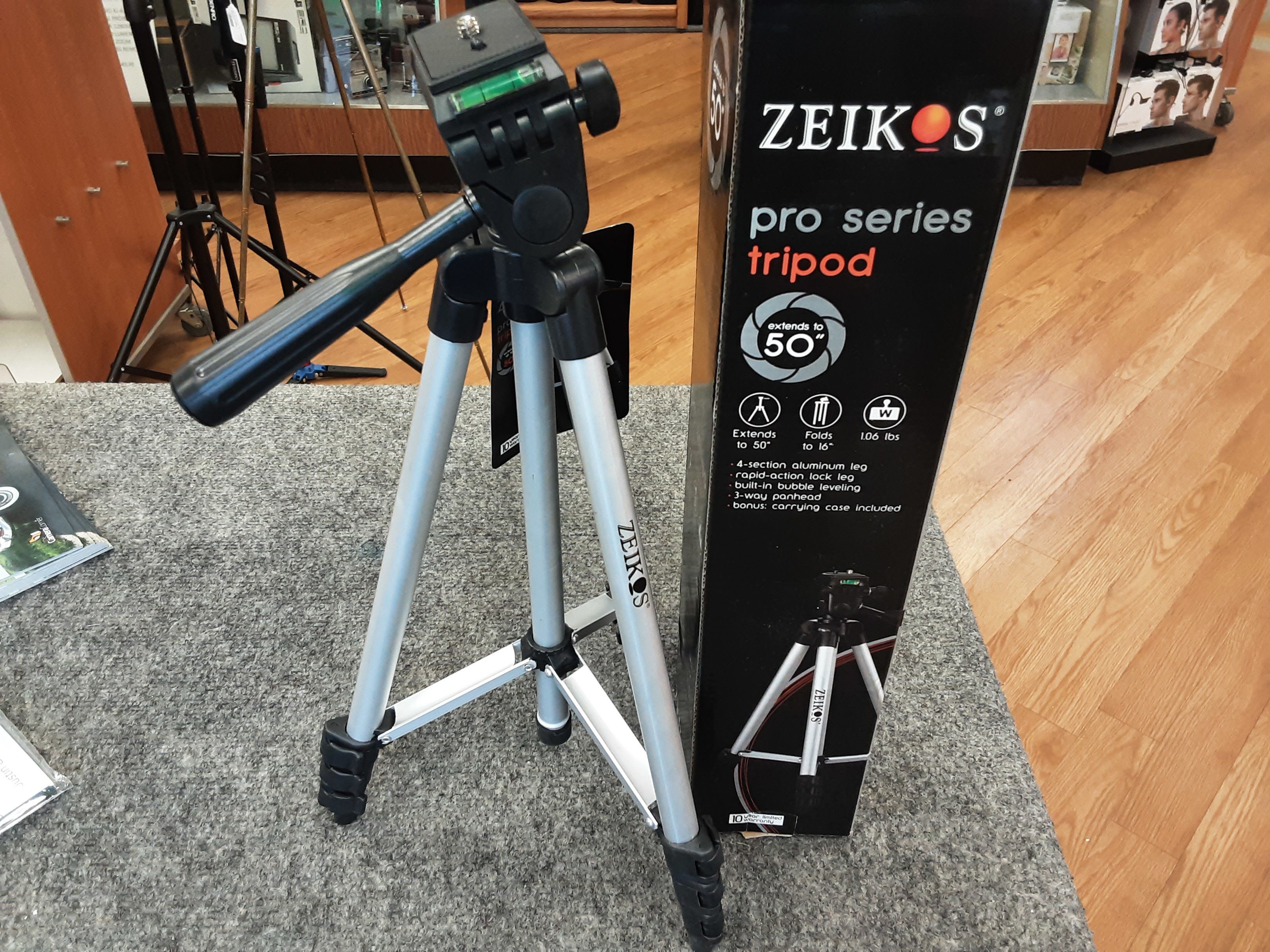 TCC Used Zeikos Pro Series Tripod - The Camera Corner